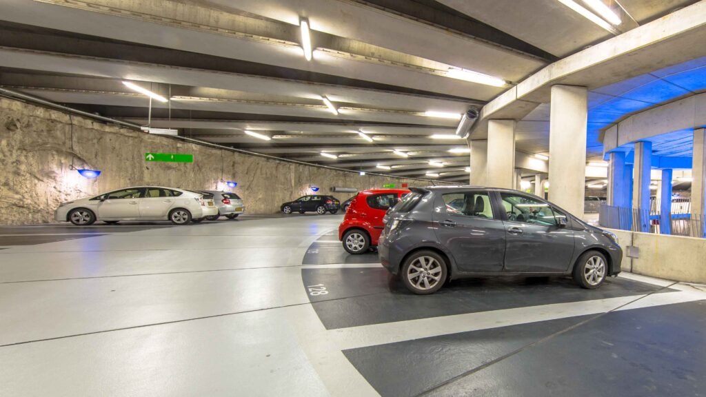 Short-Term vs Long-Term Parking for Business Travel